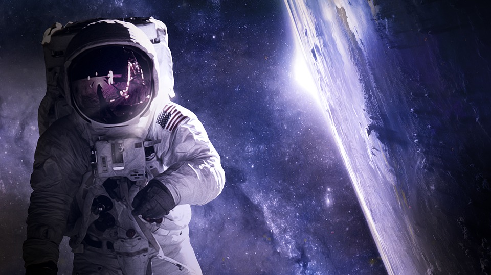 Los nuevo trajes espaciales de la NASA